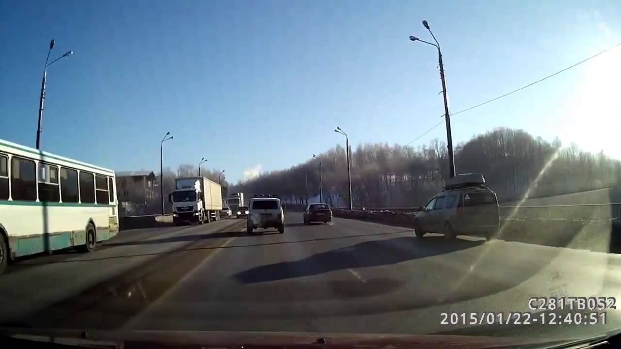 Лобовое столкновение от evrocot за 25 января 2015 на Fishki.net