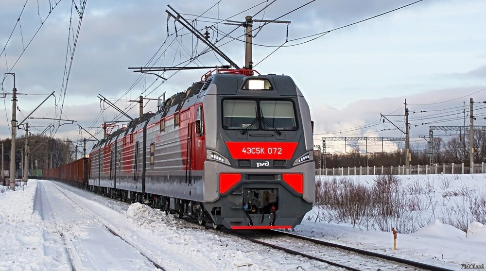 Грузовой электровоз 4ЭС5К-072 проходит испытания на ЭК ВНИИЖТ